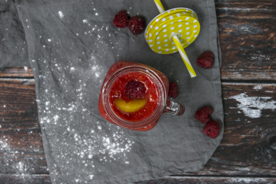Peach raspberry smoothie (15 min.) | AMC Cook & Go